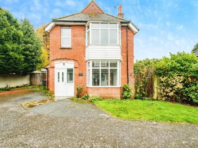 4 Bedroom House Worthing West Sussex 101200190