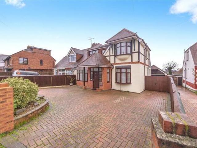 4 Bedroom House Waterlooville Hampshire 101678255