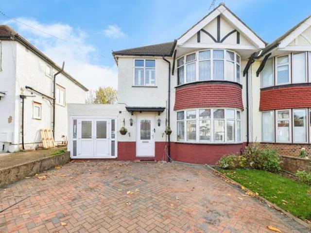 4 Bedroom House Watford Hertfordshire LS99840101