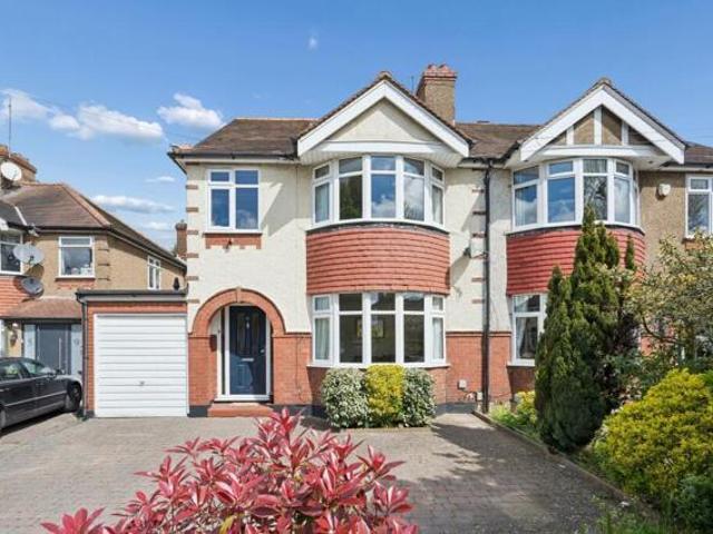 4 Bedroom House Watford Hertfordshire 102023848