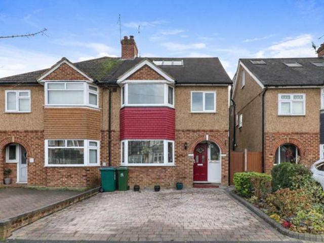 4 Bedroom House Watford Hertfordshire 99437326