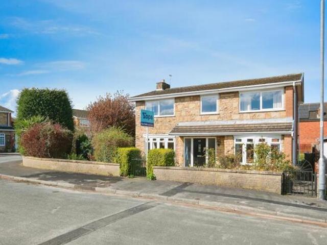 4 Bedroom House Wakefield Wakefield LS90911582