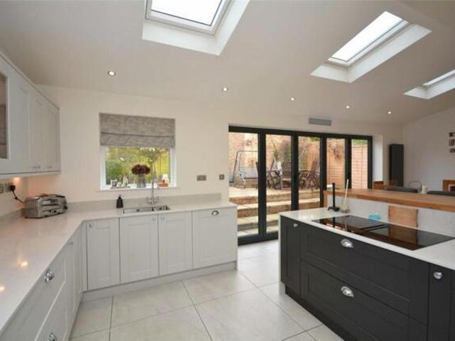 4 Bedroom House Wakefield West Yorkshire LS98834926