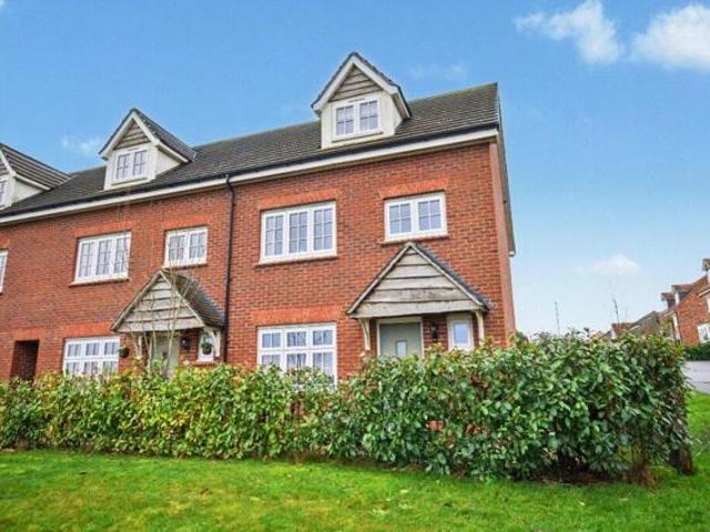 4 Bedroom House Wakefield West Yorkshire 101676058