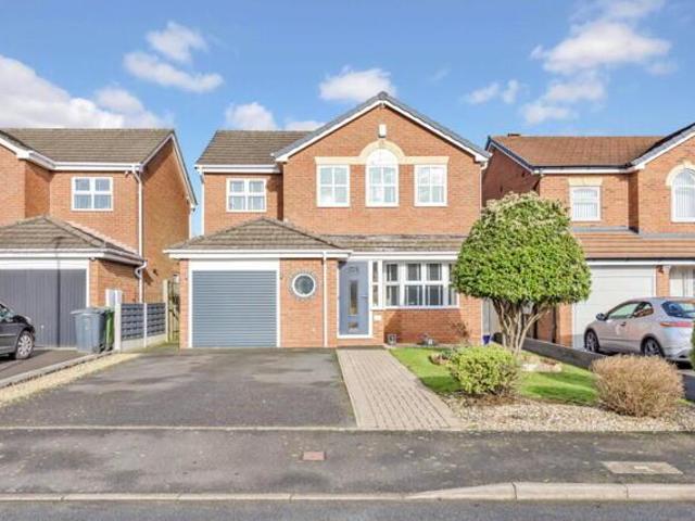 4 Bedroom House Walsall Walsall LS100263395