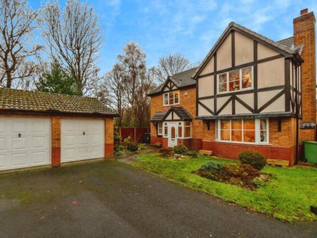 4 Bedroom House Walsall Walsall LS101892289