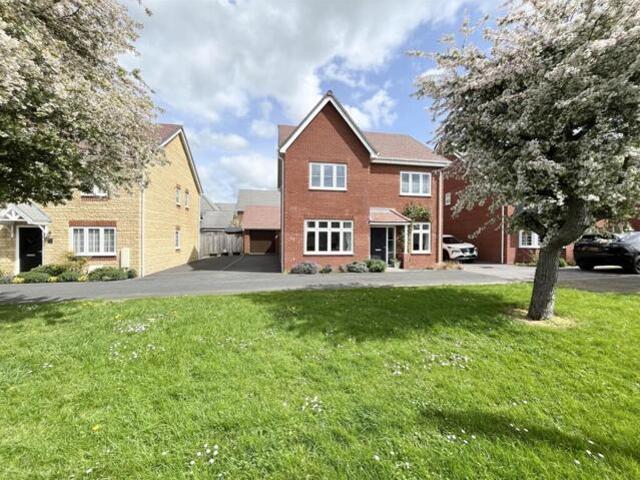 4 Bedroom House Wantage Oxfordshire 101379256