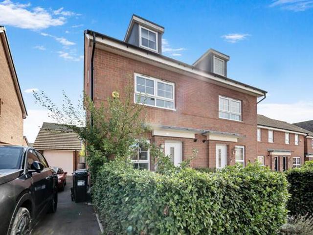 4 Bedroom House Warwick Warwickshire 98119154