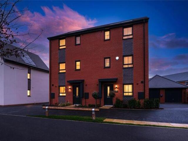4 Bedroom House Warwickshire Warwickshire LS99840075
