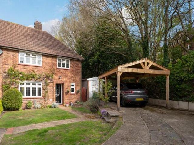 4 Bedroom House Weybridge Surrey 101352089
