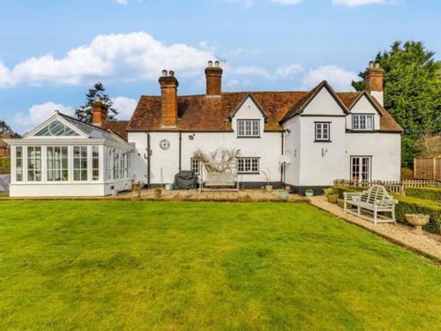 4 Bedroom House Welwyn Hertfordshire LS101955447