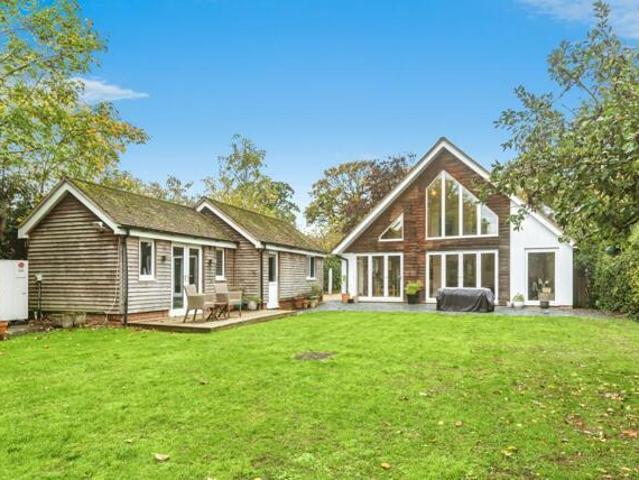 4 Bedroom House West Berkshire West Berkshire 98687778