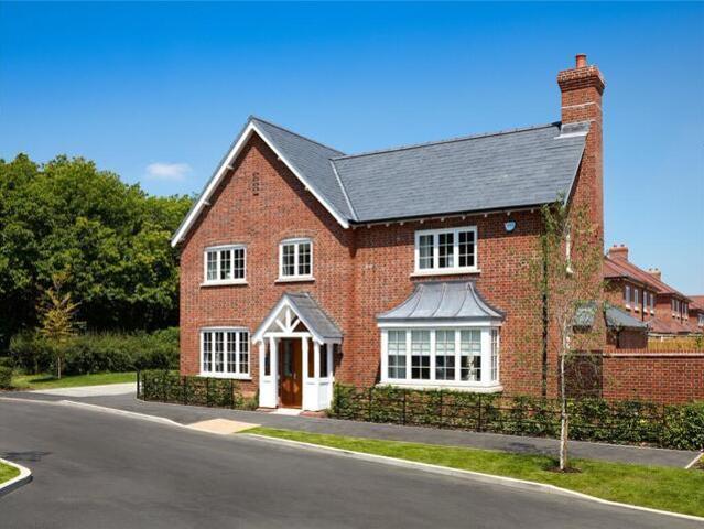 4 Bedroom House West Berkshire West Berkshire LS98929967