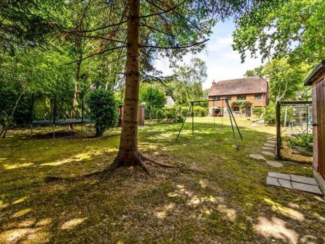 4 Bedroom House West Sussex West Sussex 100786590