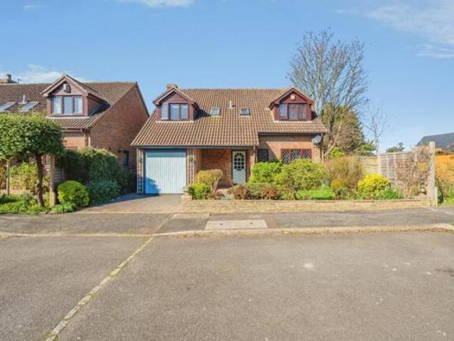 4 Bedroom House West Sussex West Sussex LS101892060