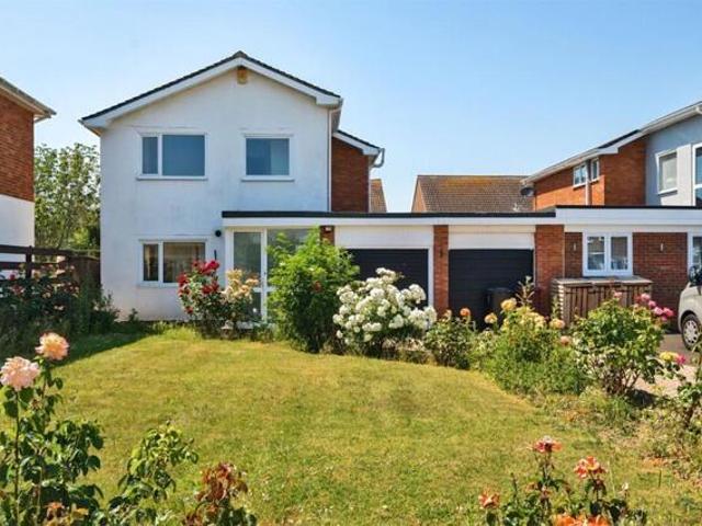 4 Bedroom House West Sussex West Sussex LS101316547