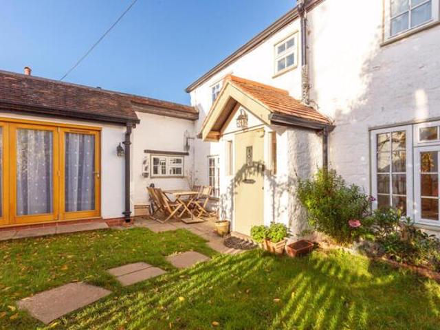 4 Bedroom House Wheatley Hampshire LS100733482