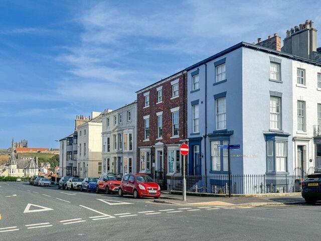 4 Bedroom House Whitby North Yorkshire LS99029533