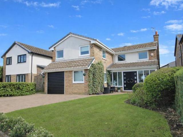 4 Bedroom House Whitefield Greater Manchester 100578745