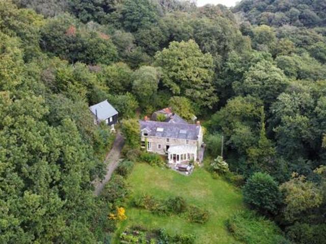 4 Bedroom House Whitland Carmarthenshire LS101996021