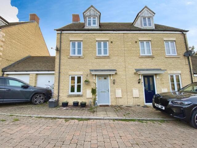 4 Bedroom House Witney Oxfordshire LS98545663