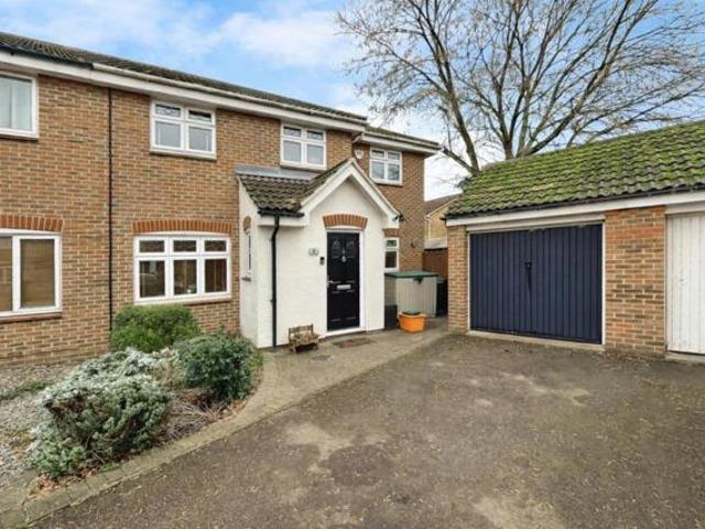 4 Bedroom House Wickford Essex 98903794
