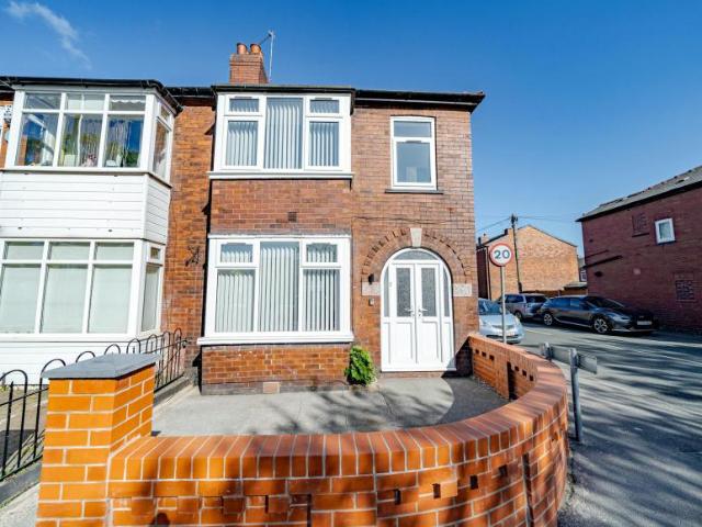 4 Bedroom House Wigan Wigan 103425714