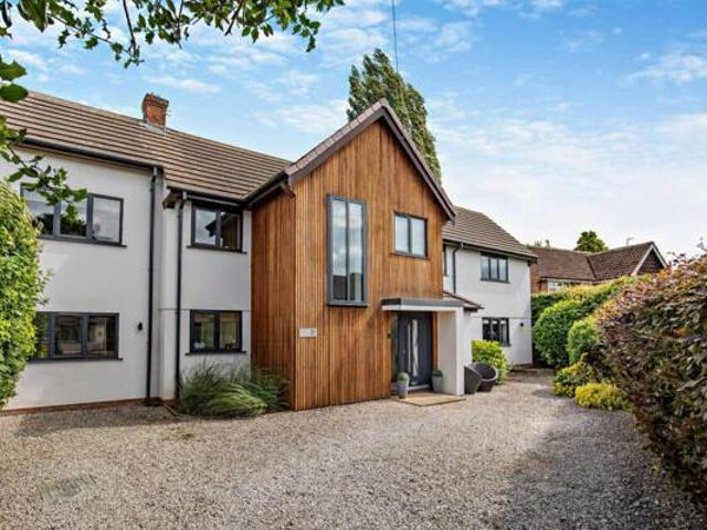 4 Bedroom House Wilmslow Cheshire East LS99641892