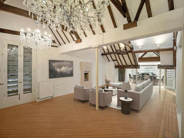 4 Bedroom House Wiltshire Wiltshire 101231803