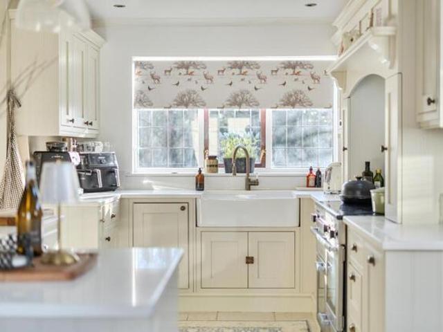 4 Bedroom House Wiltshire Wiltshire LS100024053