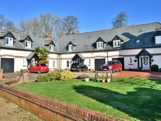 4 Bedroom House Wimborne Dorset LS100541168