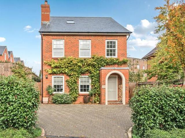 4 Bedroom House Winchester Hampshire 99608480