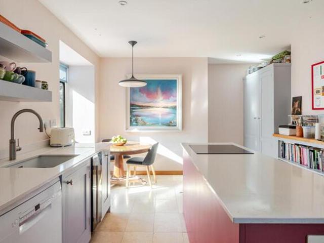 4 Bedroom House Winchester Hampshire 99735943