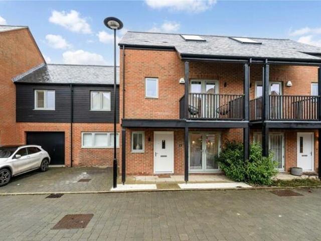 4 Bedroom House Winchester Hampshire LS101200101