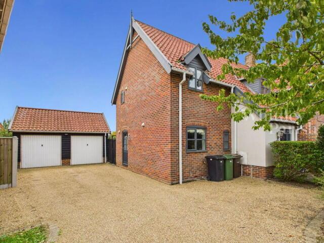 4 Bedroom House Winfarthing Winfarthing 98503900