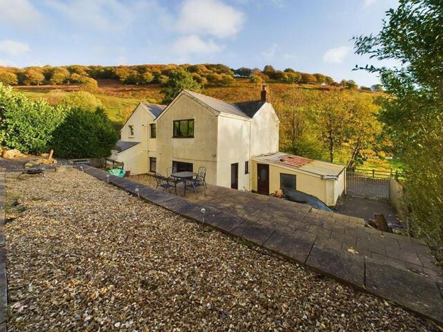 4 Bedroom House Wye Blaenau Gwent LS98404436