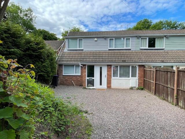 4 Bedroom House Wye Kent LS99952296