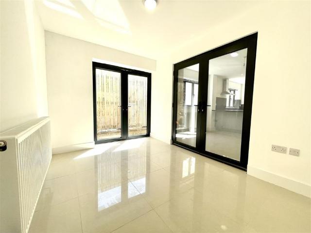 4 Bedroom House Townhouse To Let