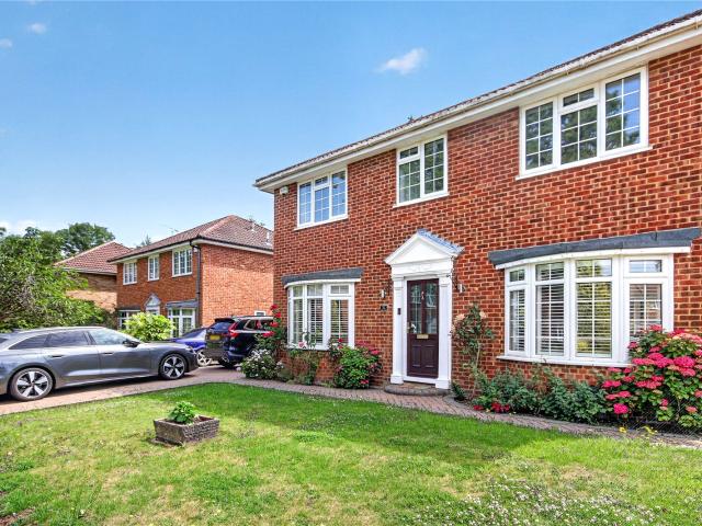 4 bedroom House to let Lynwood Chase, Bracknell, Berkshire, RG12