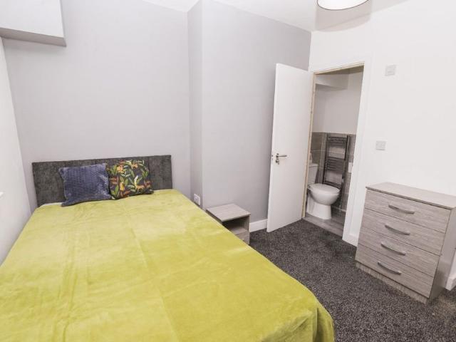 4 bedroom House To Let