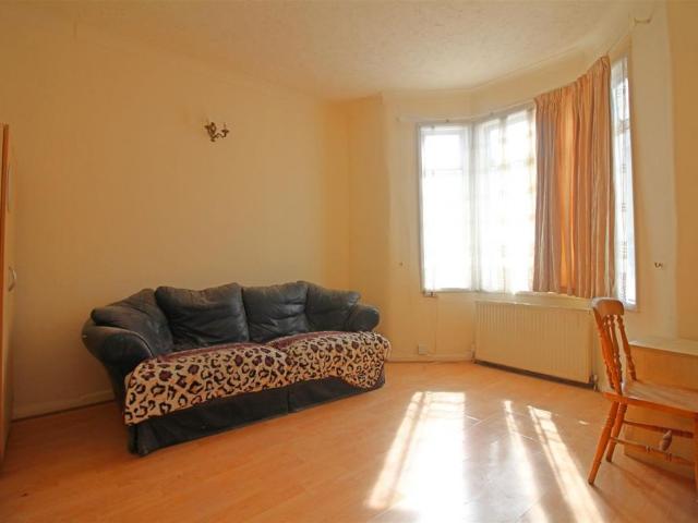 4 Bedroom House To Let