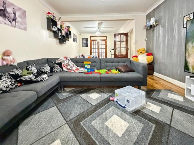 4 bedroom House To Let
