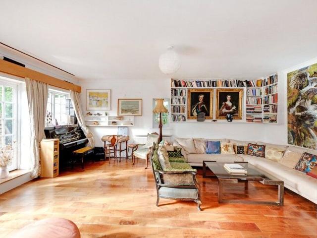 4 Bedroom House To Let