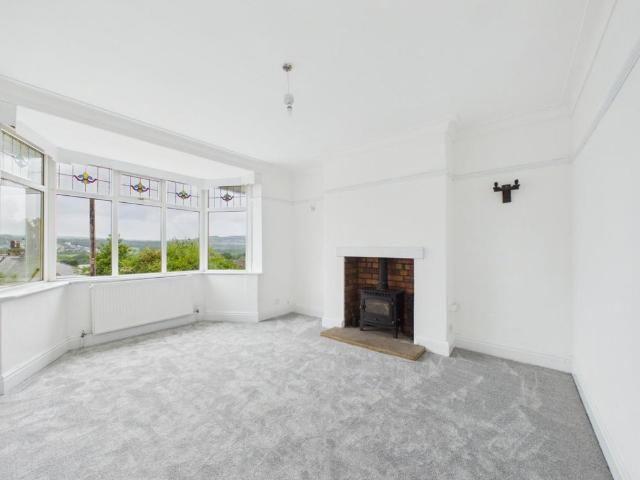 4 bedroom House To Let