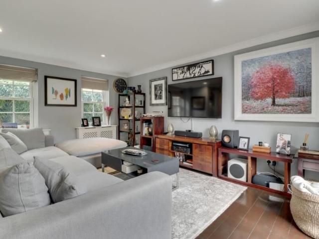 4 Bedroom House To Let