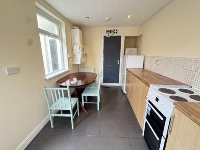 4 bedroom house to rent