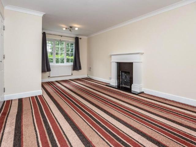 4 bedroom house to rent