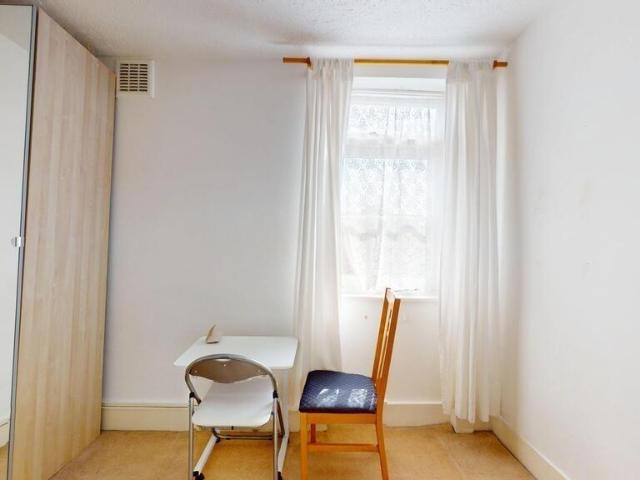 4 bedroom house to rent