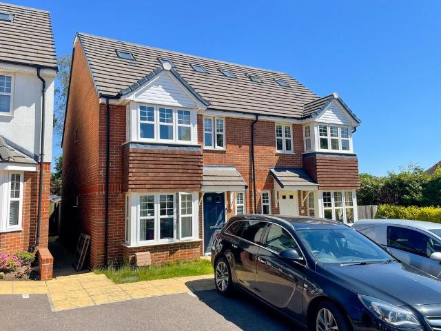 4 bedroom house to rent