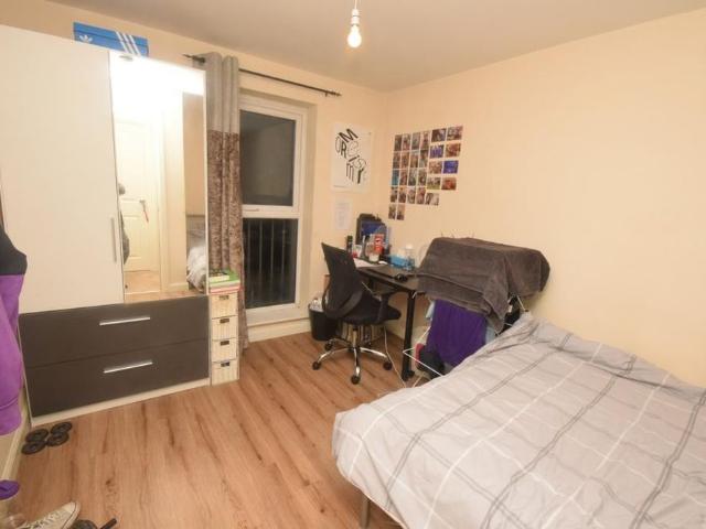 4 bedroom house to rent